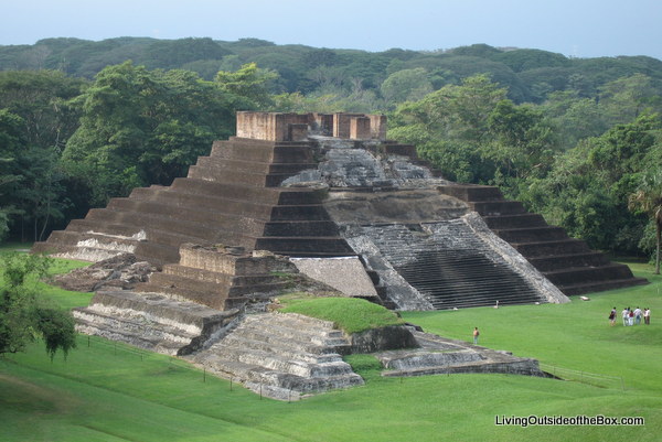 Comalcalco Pyramids on Day 2 – Living Outside of the Box